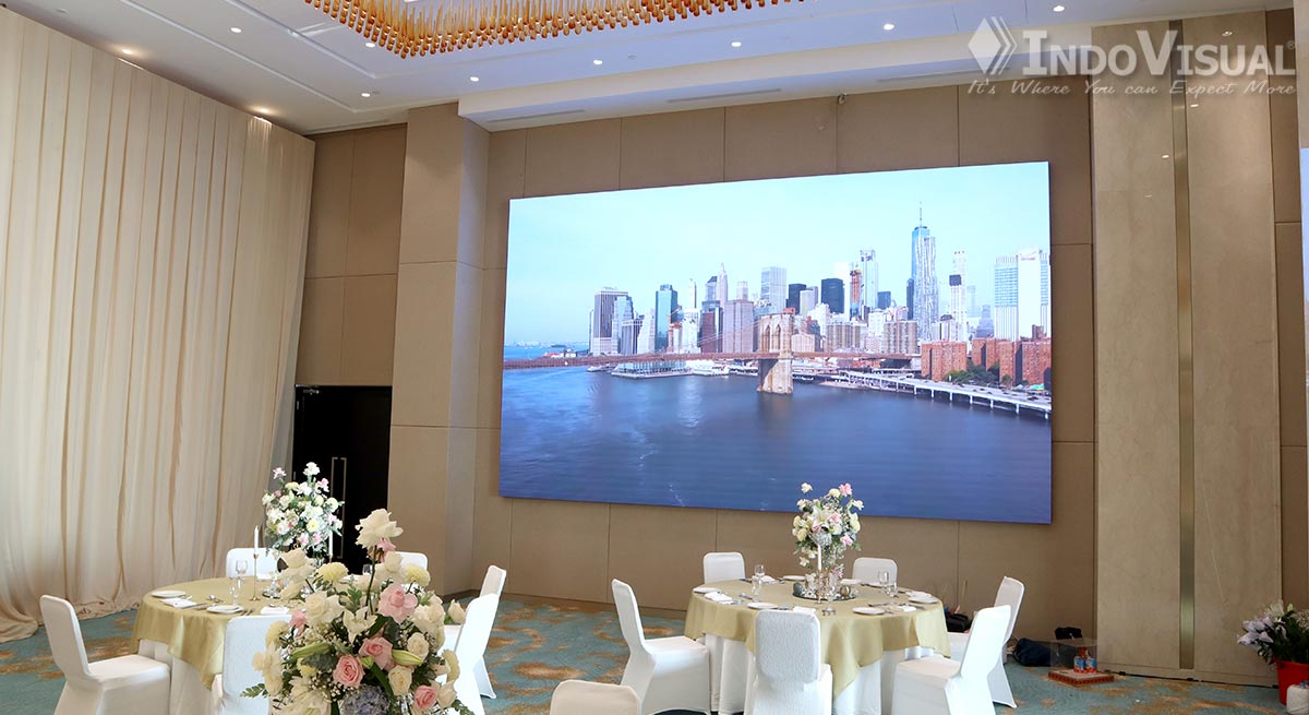LED Display Indoor di Ruang Ballroom Trembesi Tower Kota Tangerang ...